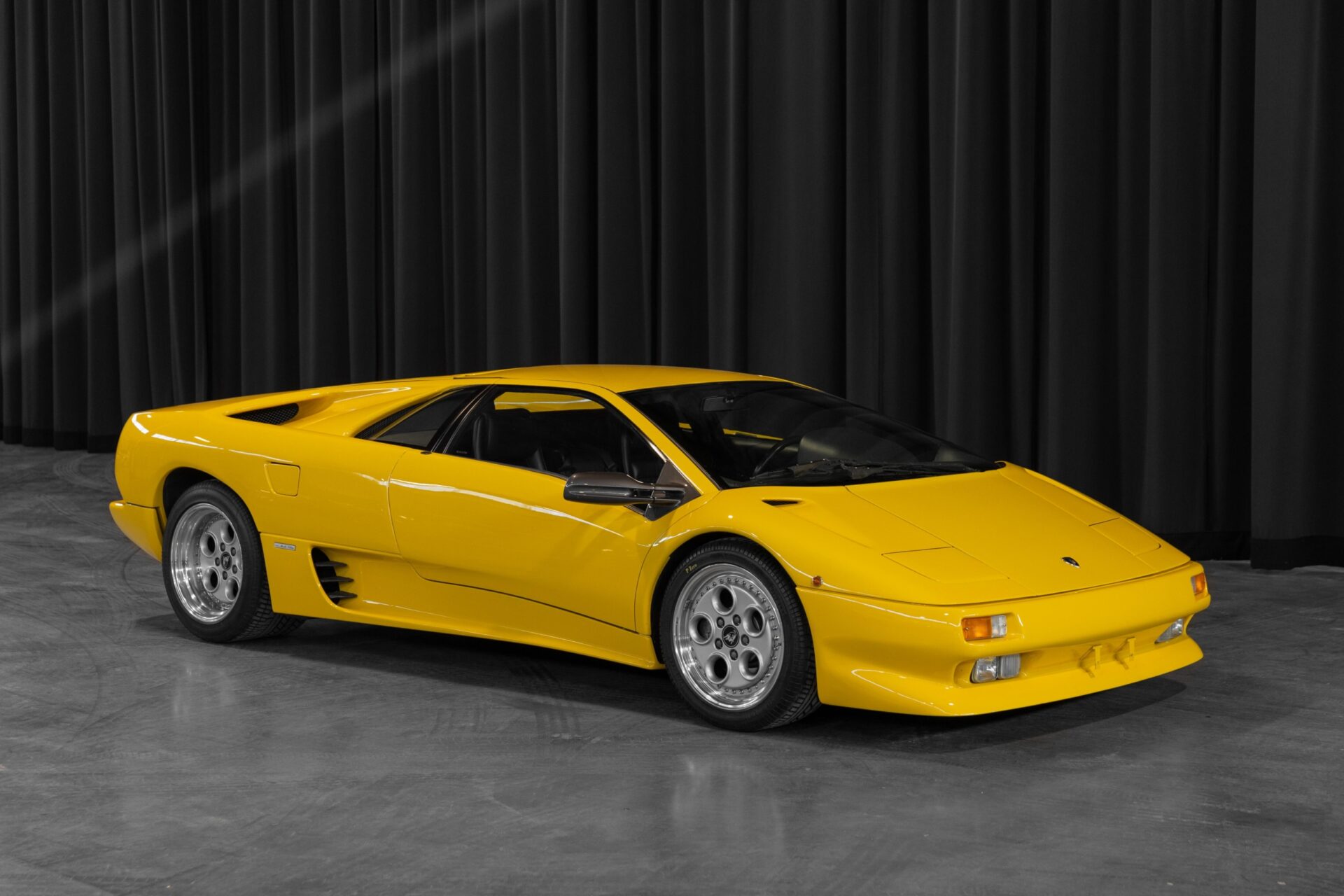 1992 Lamborghini Diablo – FD Automobiles